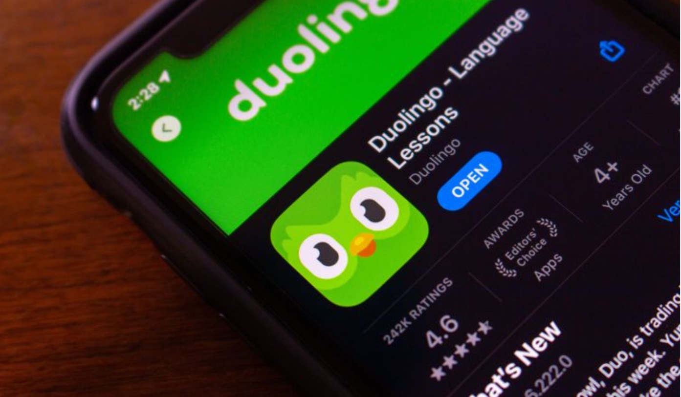 Pane na nuvem da Amazon deixa plataformas como Duolingo, Canva e Roblox fora do ar - Leia Notícias